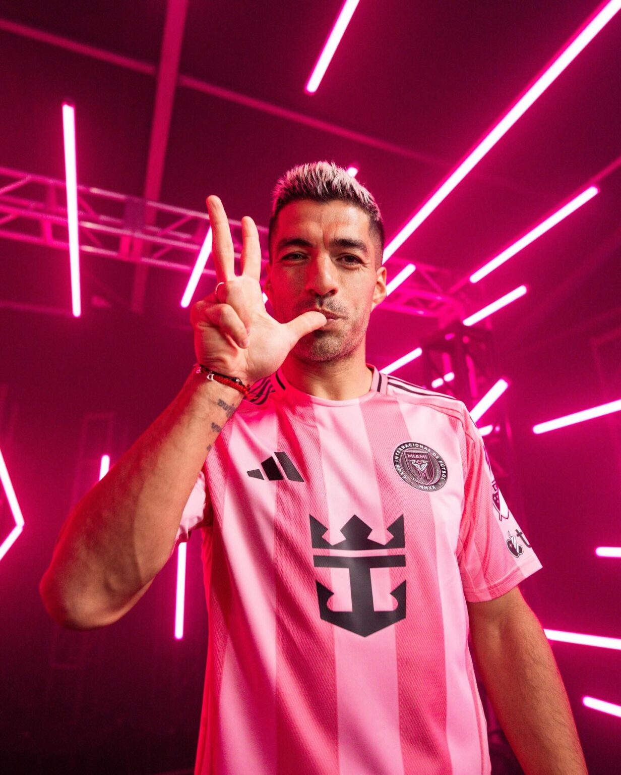 Luis Suárez renews with Inter Miami and will remain in MLS thru the ...